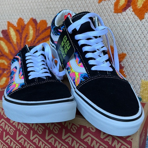 Vans | Shoes | Vans Old Skool Electric Flame Blacktrue White Mens ...